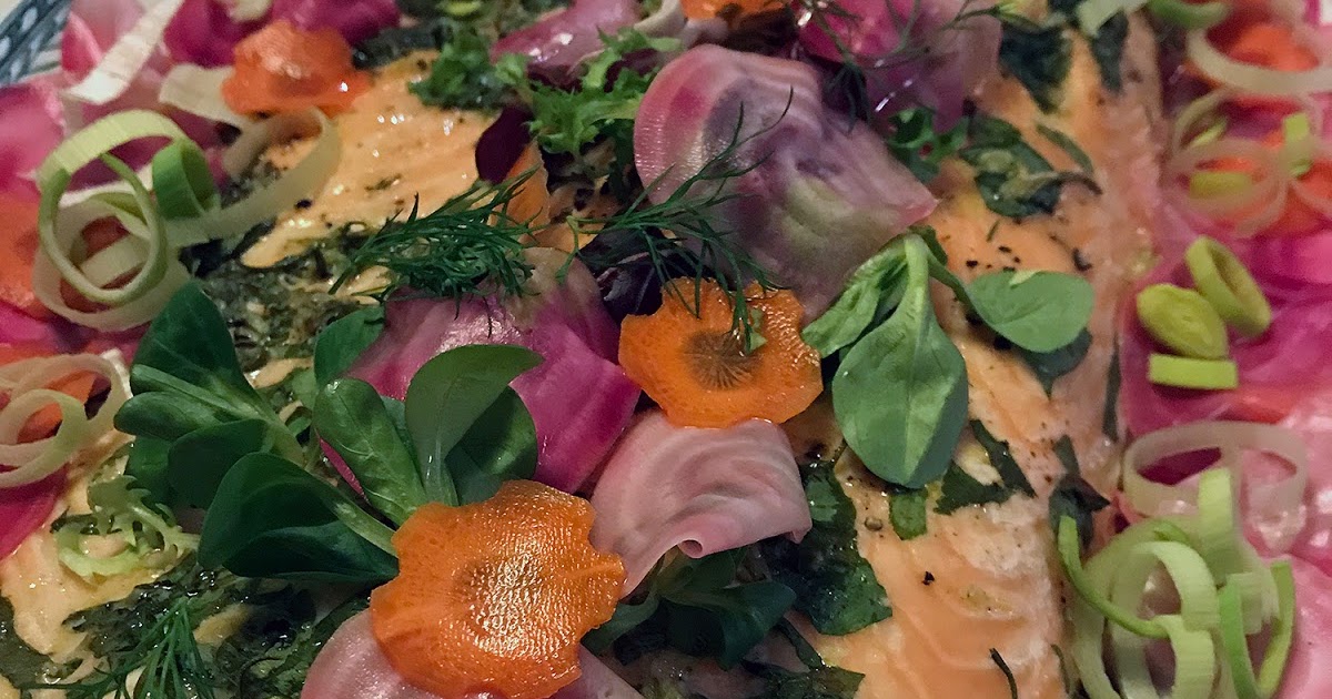 Örtbakad lax med picklade rotsaker