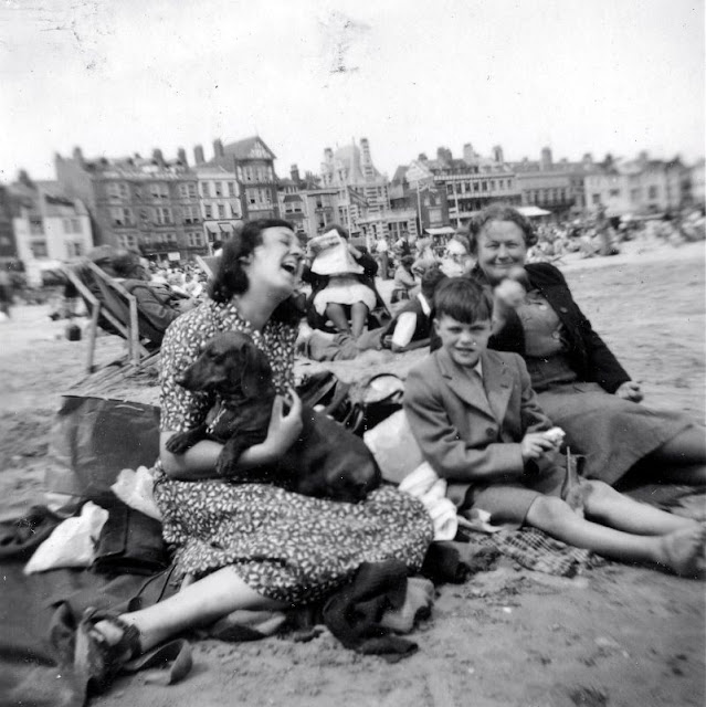 You Make Me Laugh! Here Is a Cool Snap Collection of People Laughing in ...