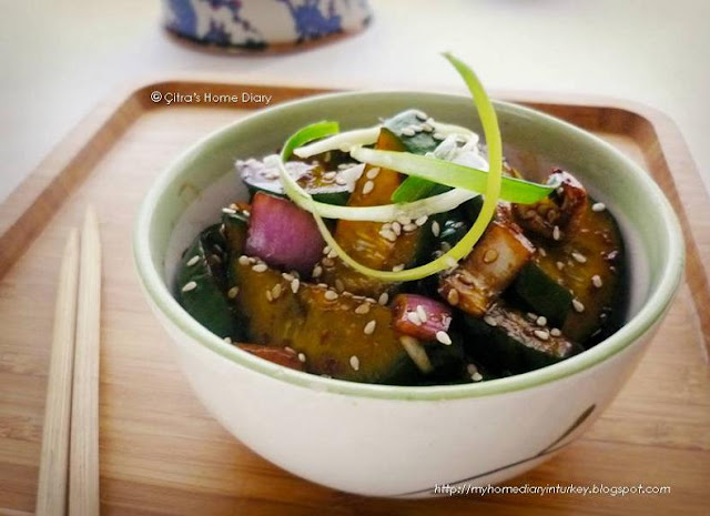 Citra's Home Diary: Spicy cucumber side dish Oi-muchim 오이무침