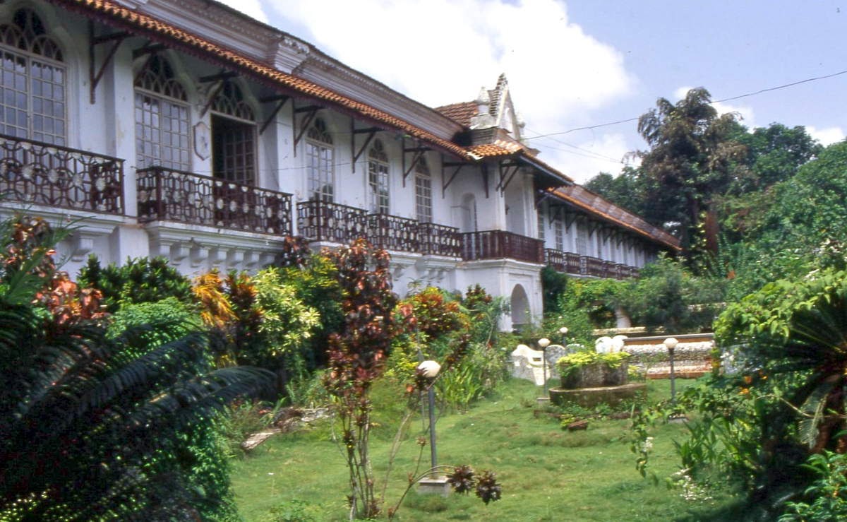 Off The Beaten Track: In and out of Old Goan Homes