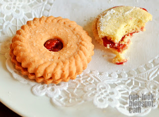 Ooh, Look...: A Raspberry Shortcake by any other name