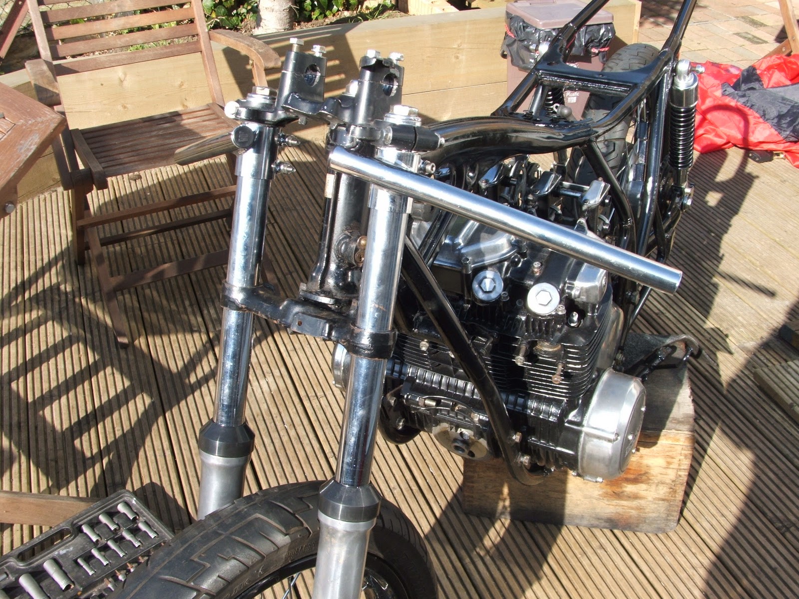 Diary of a CB550 Cafe Racer: The strip down and refurbishment complete ...