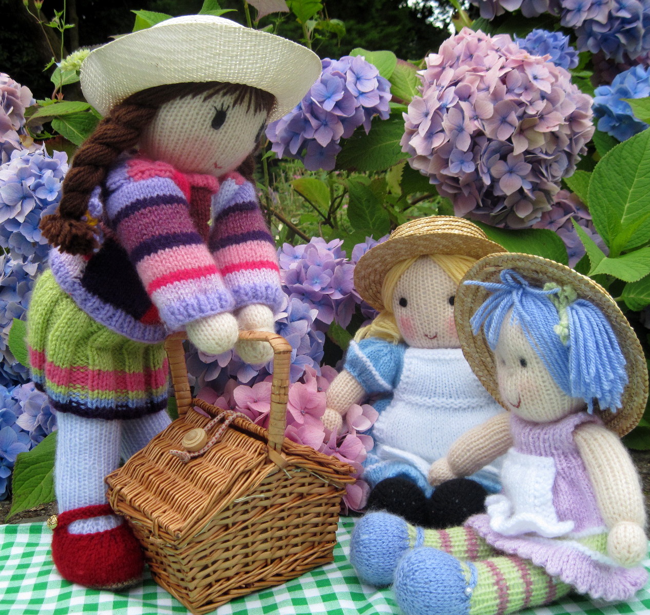 Flutterby Patch: Flowers and fun