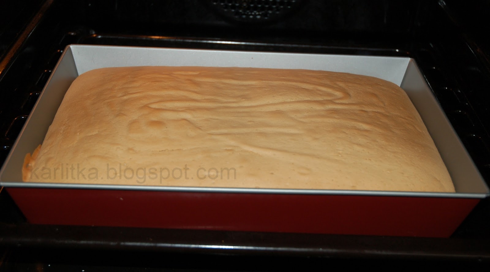 Cały świat Karli: Biszkopt na dużą blachę