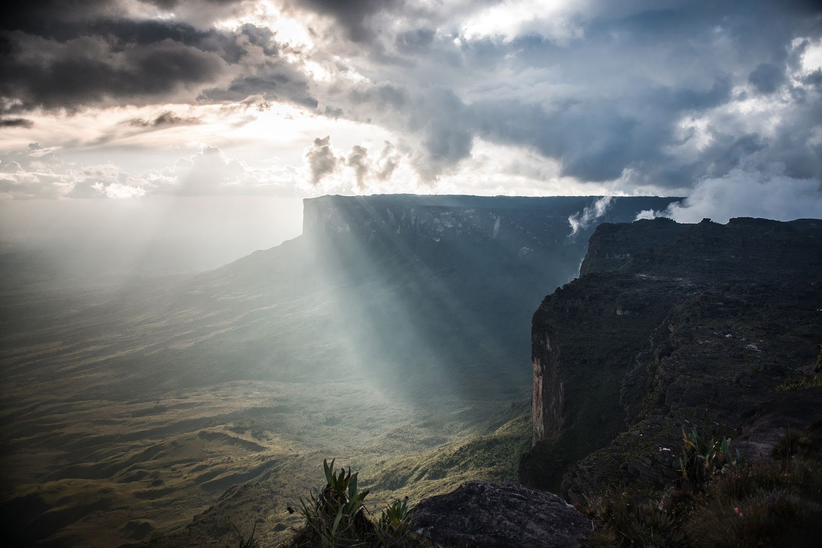 Mount Roraima - World of Mystery