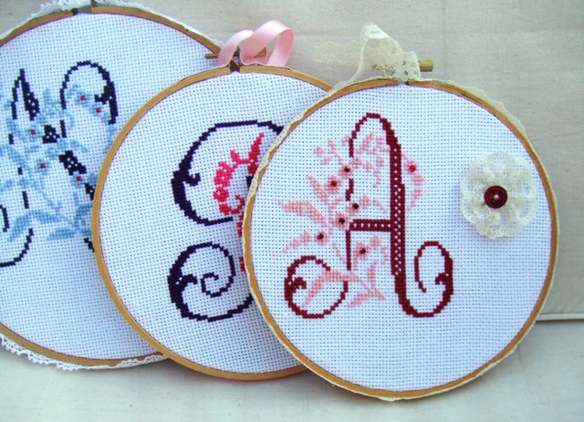 vintage time: Tablouri gherghef/cusute manual