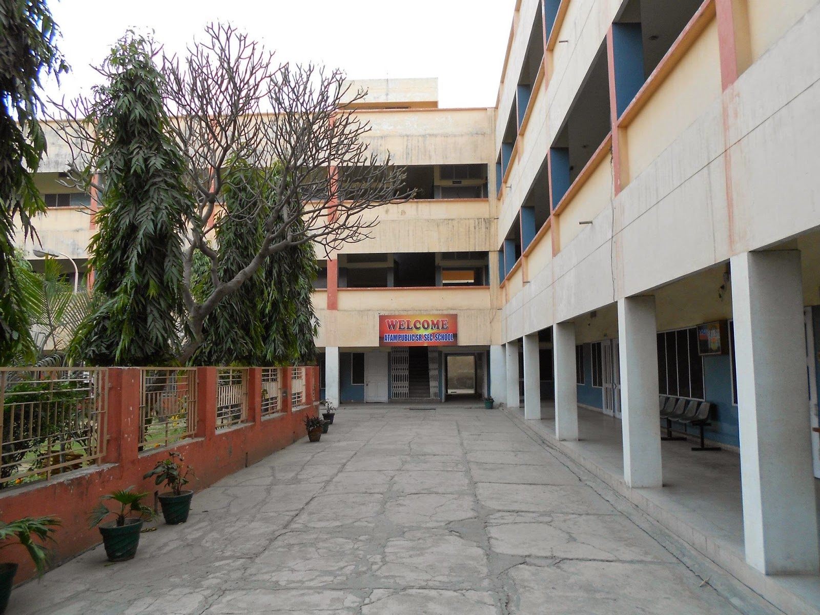 D-Section 1997: Class 10D of 1997 - Atam Public Sr. Sec.School