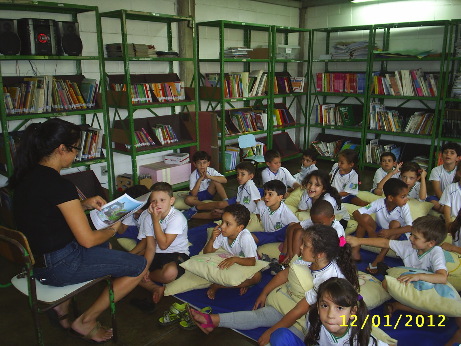 SALA DE LEITURA MONTEIRO LOBATO Caic Irmã Dulce SBO: Sala de Leitura ...