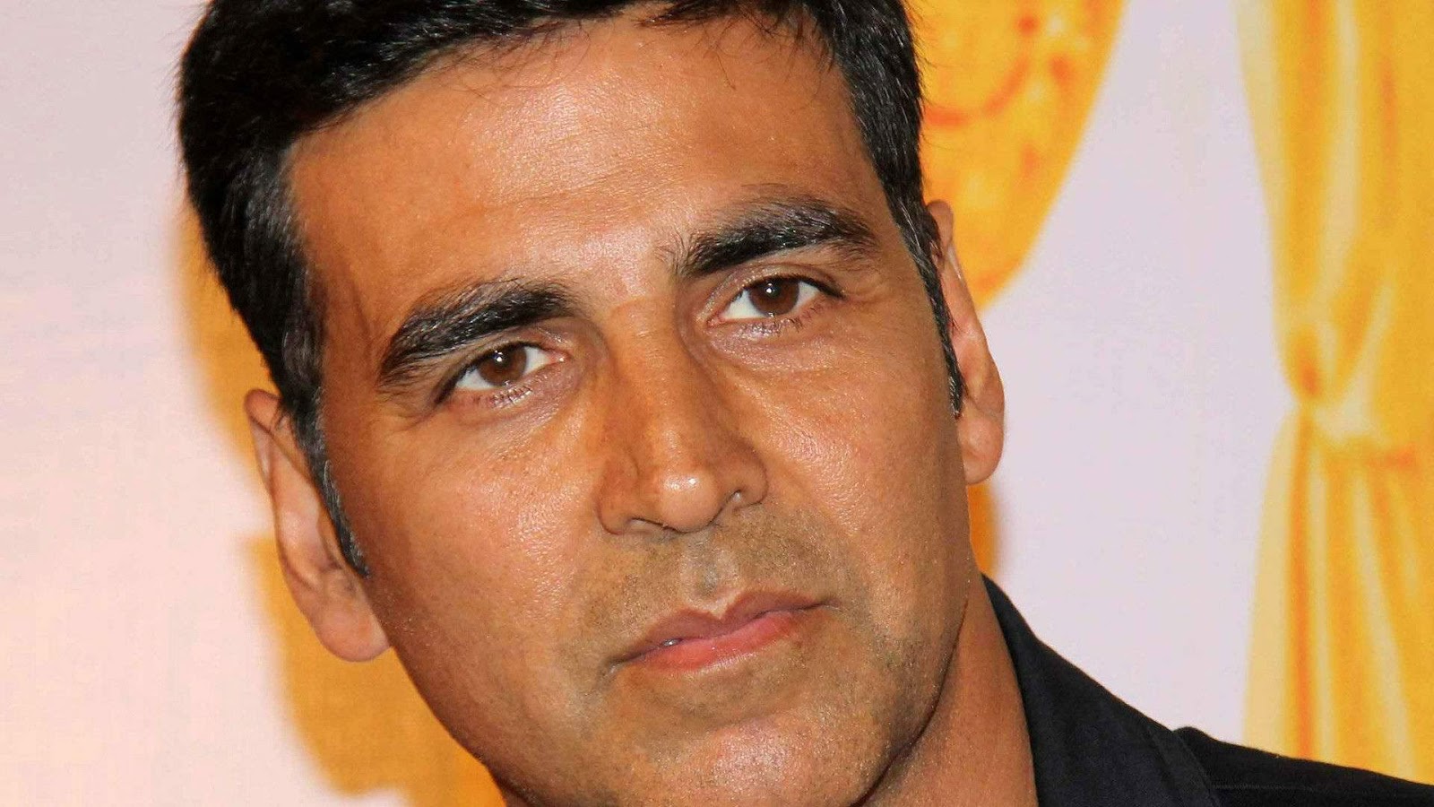 LATEST 2017 AKSHAY KUMAR HD WALLPAPER,PHOTOS,IMAGES,PICS.