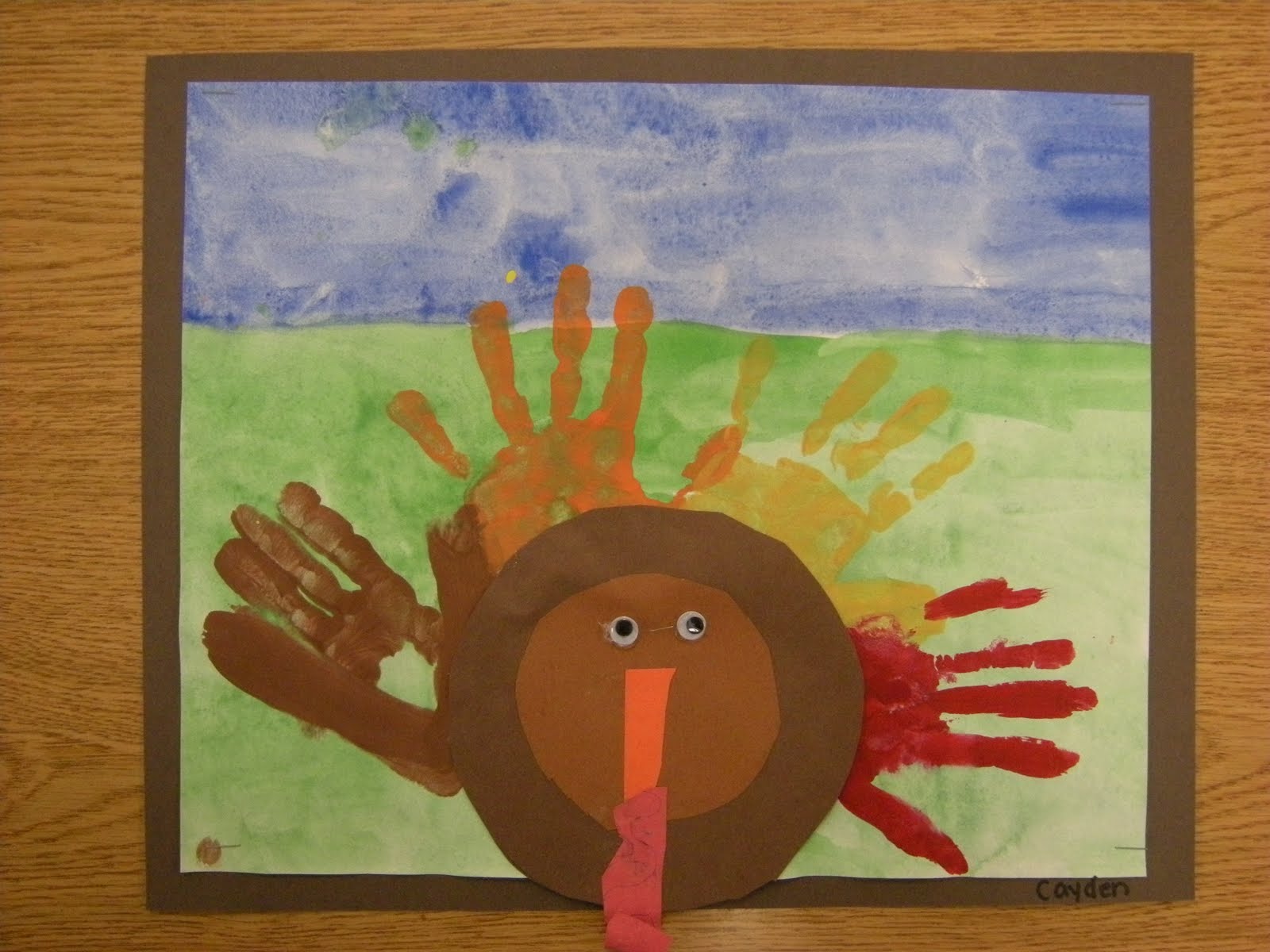 WHAT'S HAPPENING IN THE ART ROOM??: 1st Grade 1 Day Lesson TURKEYS