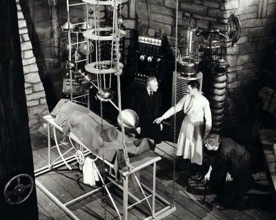 ZbizDesign: ASSIGNMENT 02 10 PROPS FOR MY MAD SCIENTIST LAB