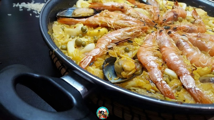 Paella de mariscos - ¡Huele Bien!