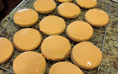 Becky Bakes, and cooks too!: Honey Spice Roll Out Cookies