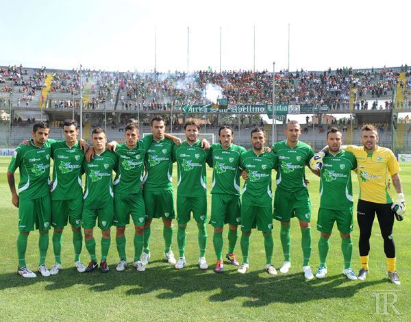 ANOTANDO FÚTBOL *: AVELLINO