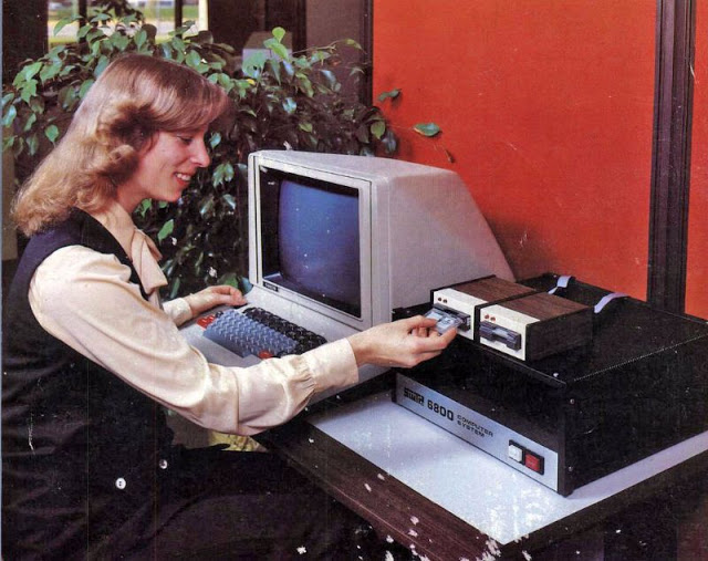 Secretárias dos Anos 80 - Nostalgiarama