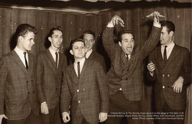 ART INTO DUST: Barefoot Jerry: A history and critical review