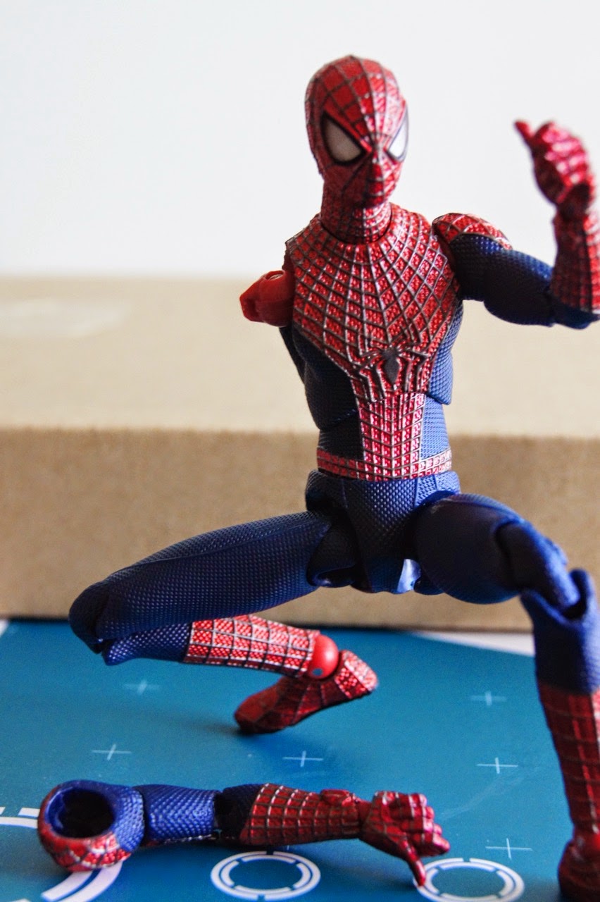 Alteregoistic - Toy Blogger: Medicom's Amazingly Miraculously MAFEX ...