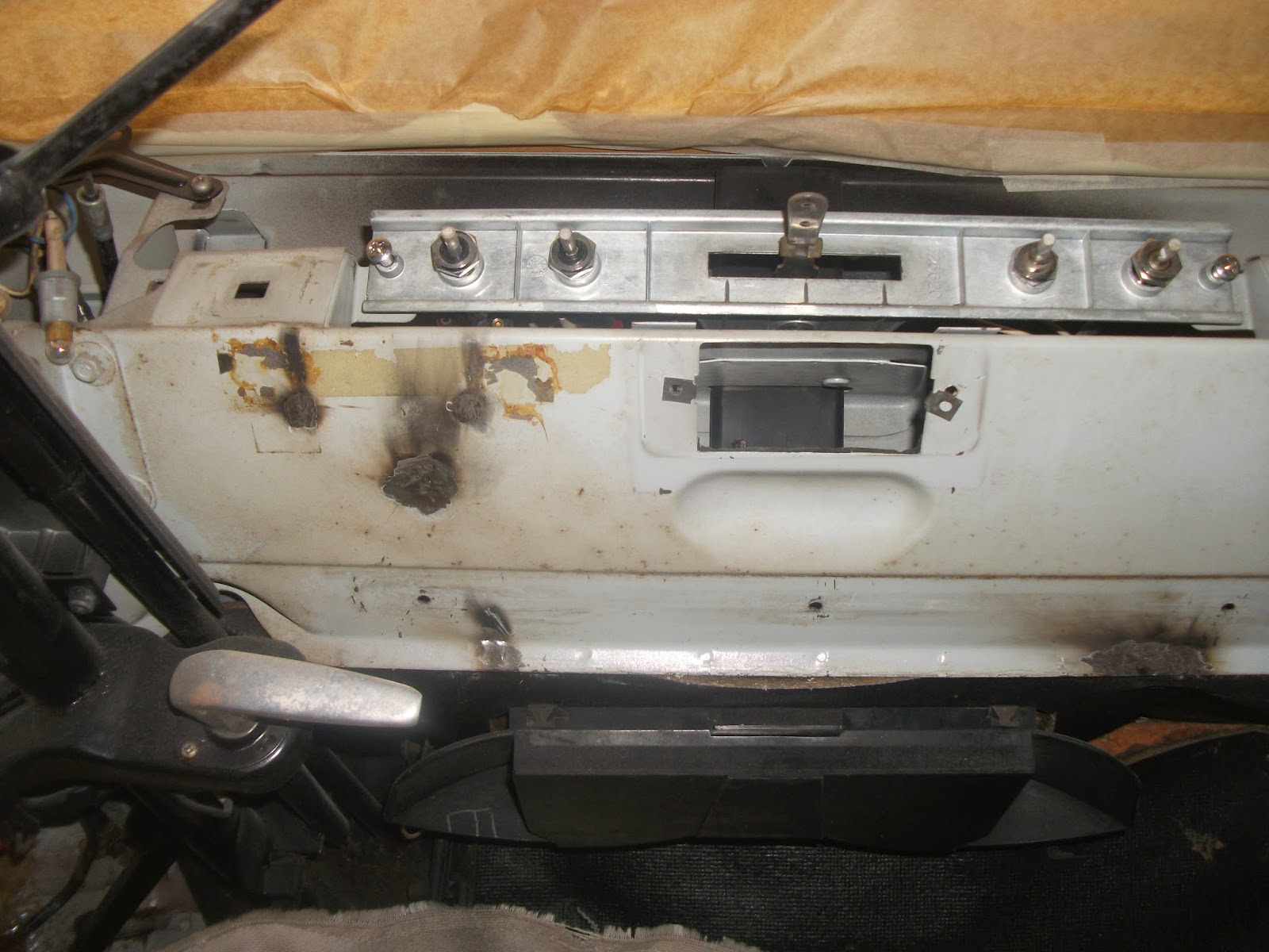 Ma Simca 1300: La restauration de ma simca 1300 de 1965