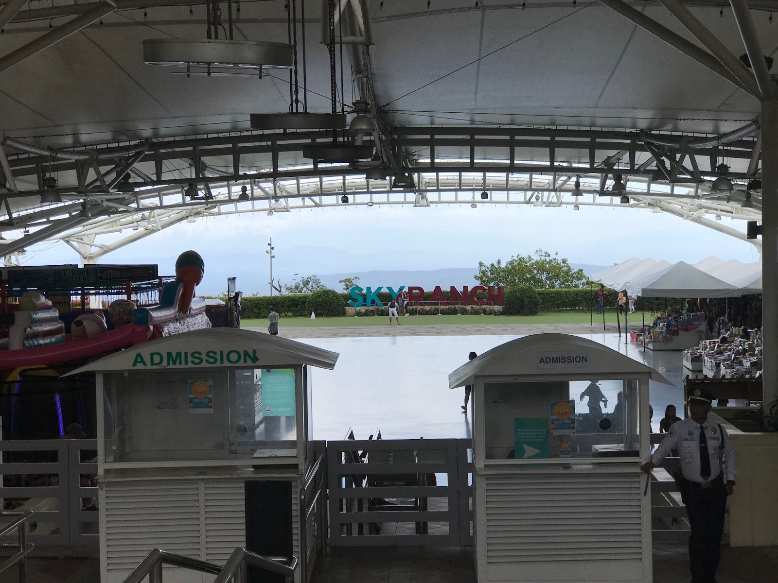 Observe the world: Tagaytay City, Escala hotel infinity pool, People ...