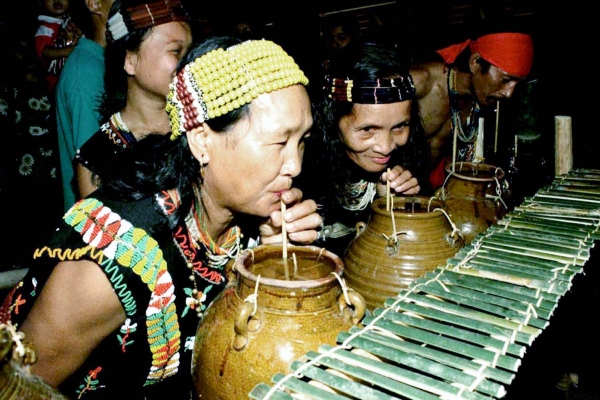 Salam Malam Jumaat: Tadau Kaamatan