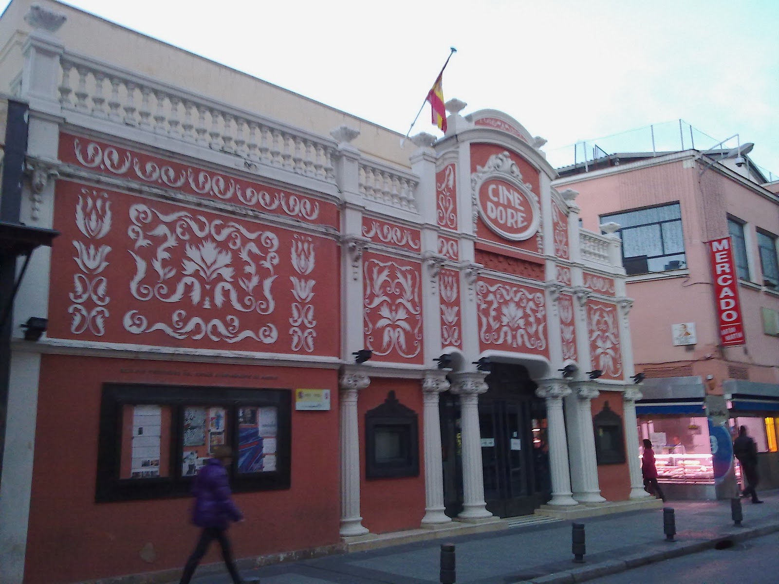LA PANTALLA MAGICA: CINE DORE - SALA DE PROYECCIÓN DE LA FILMOTECA NACIONAL