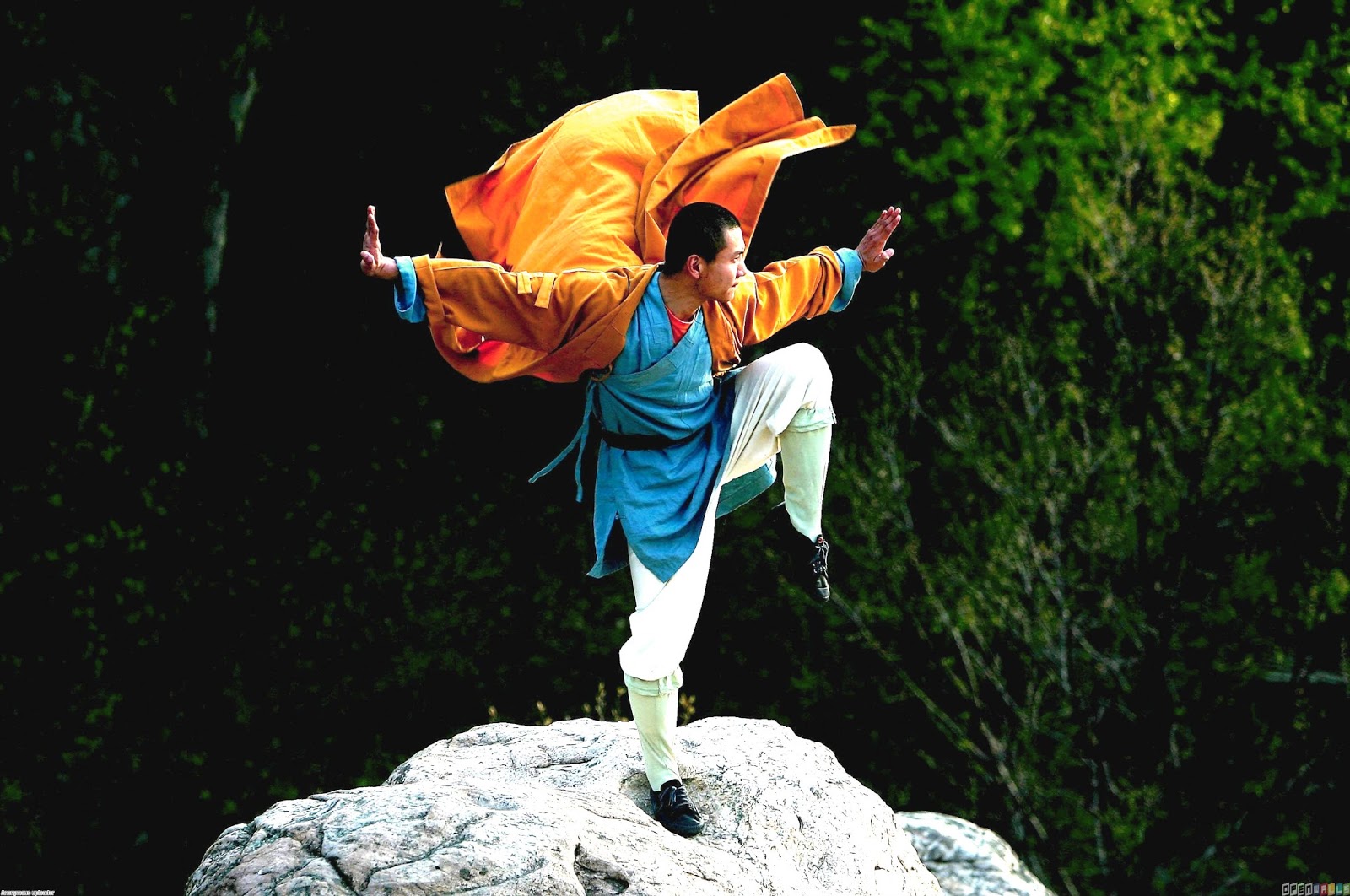 Doctor Strange (2016)