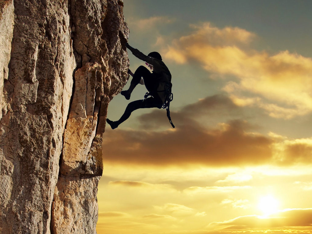 Centro Julio Irazusta Gualeguaychú: El mérito y el esfuerzo