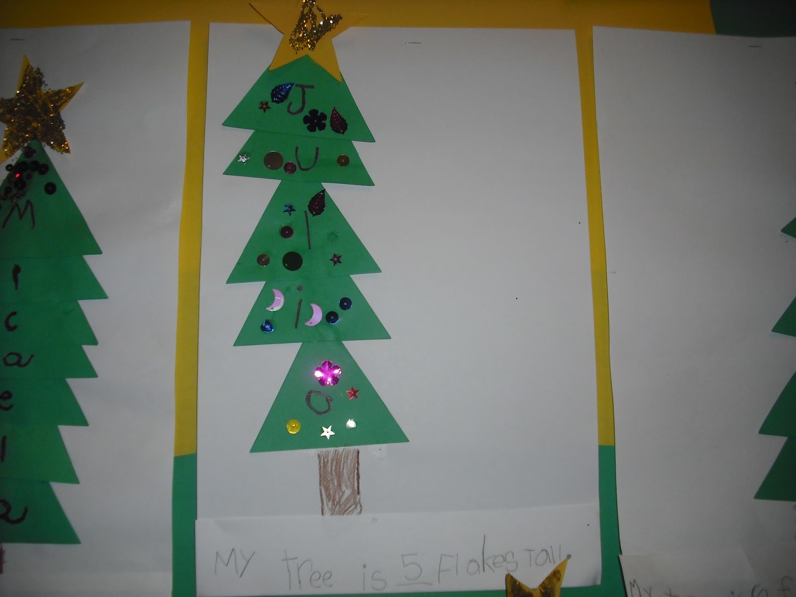 Sprinkles to Kindergarten!: Christmas Tree Measurement and a Little Freebie