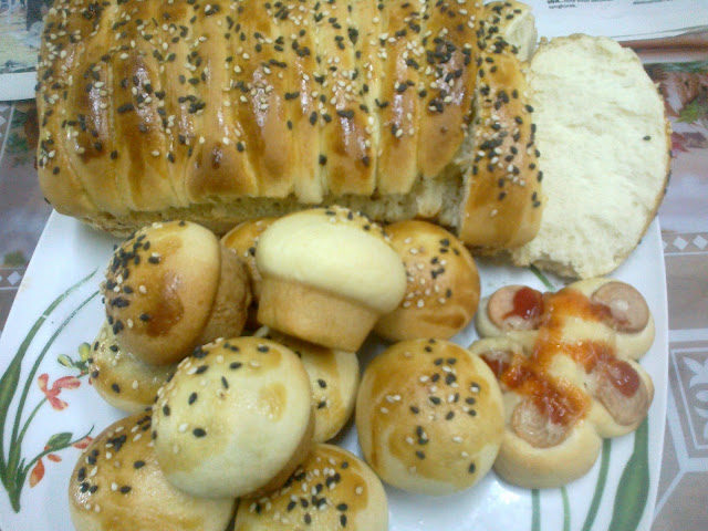 Sy Little Kitchen: Roti Naik....Resepi ringkas,mudah dan sedap..