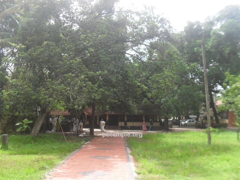 Edappally Maha Ganapathy Temple: Edappally Sree Maha Ganapathi Temple