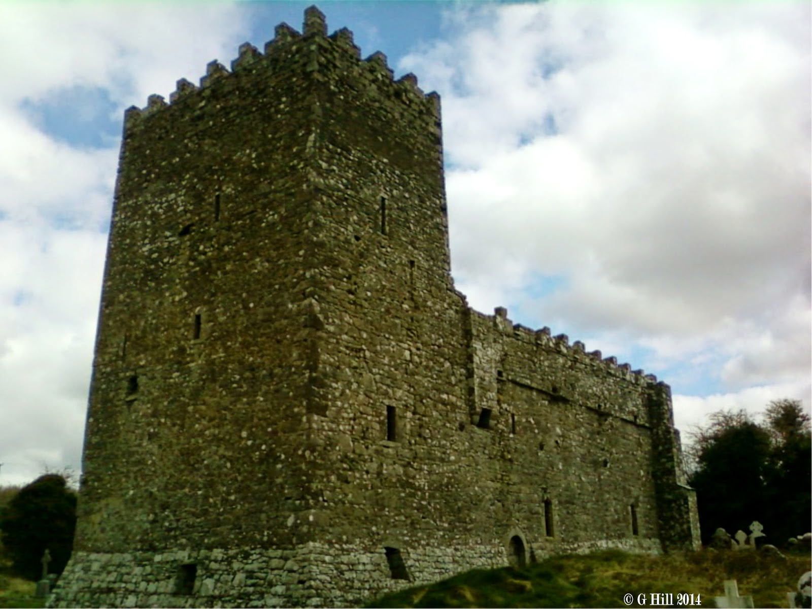 Ireland In Ruins: Taghmon Church & Castle Co Westmeath