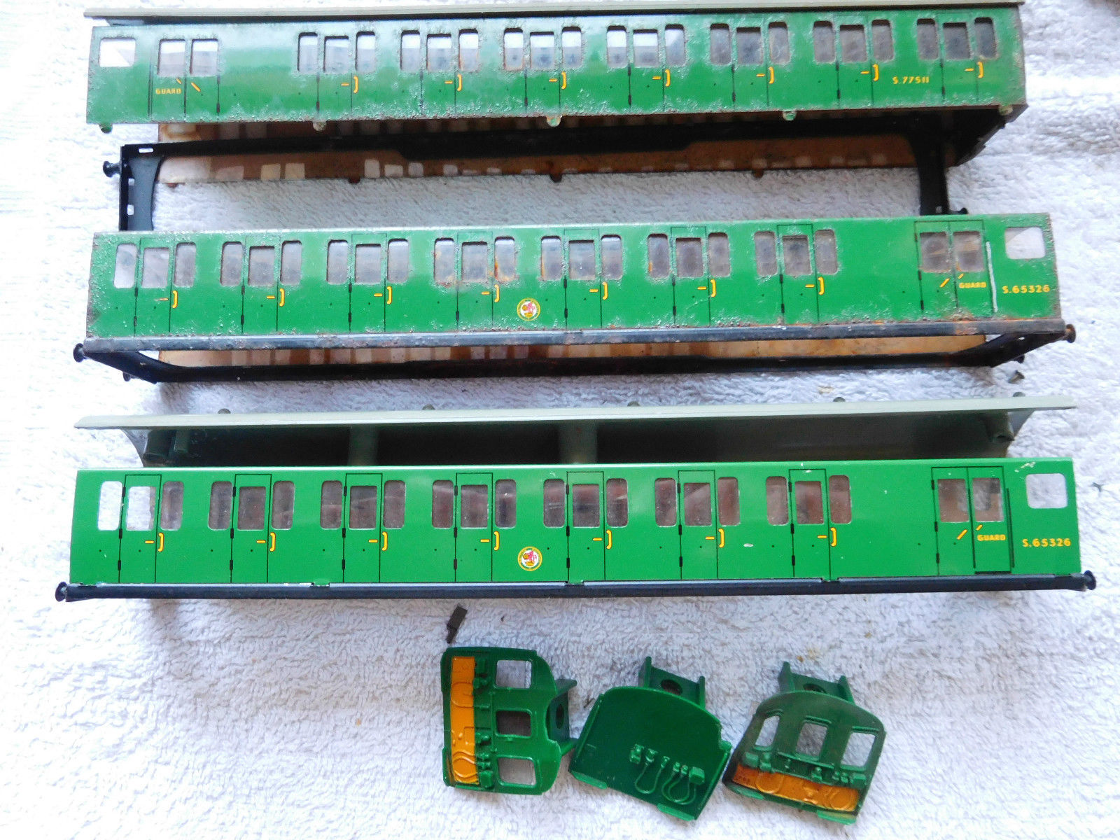 Hornby Dublo 3 Rail: Another blue EMU - continued