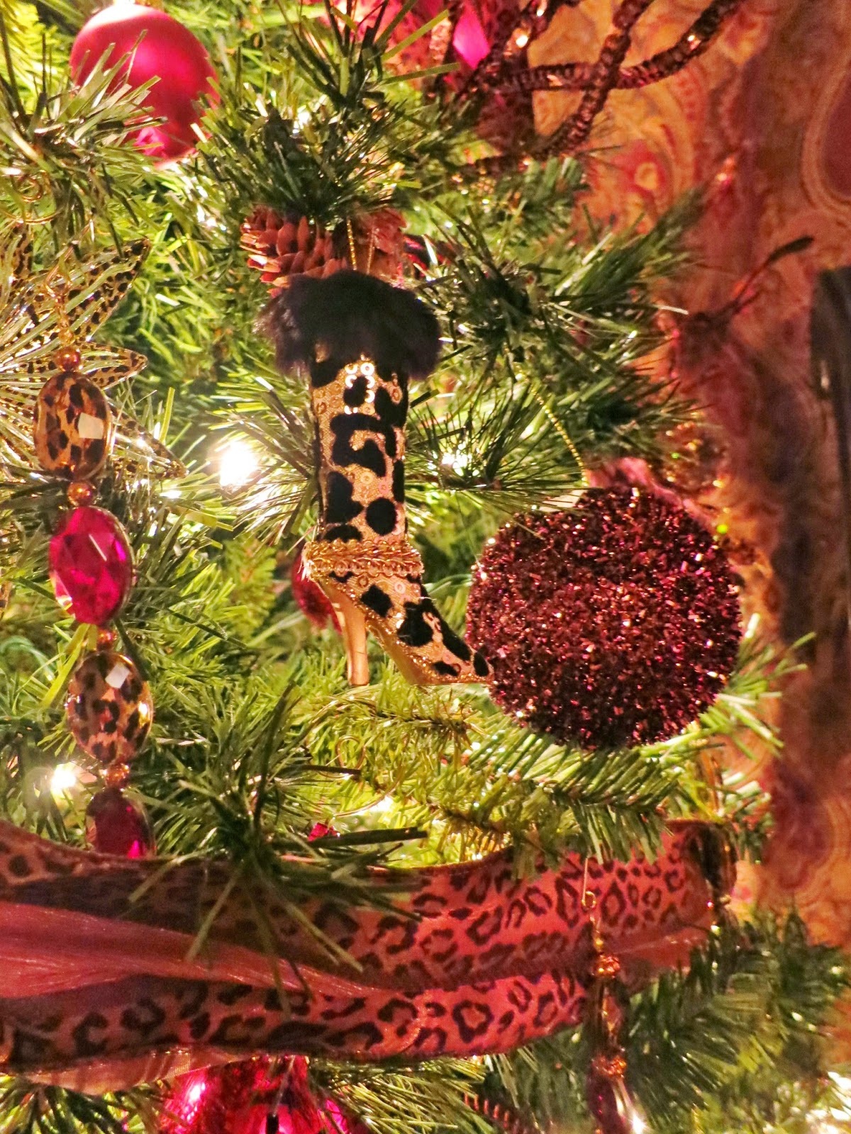 Life By The Pool. . .it's just BETTER!: Cheetah Christmas Tree