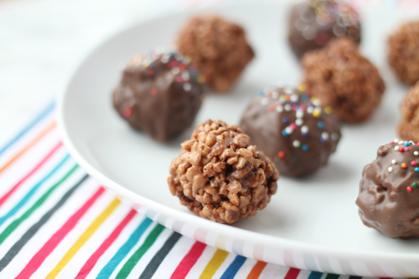 Whatcha Makin' Now?: Chocolate Rice Crispy Balls
