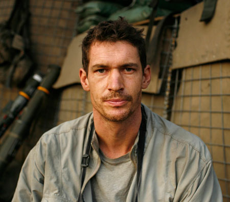 buldjr: Vivir en peligro, la historia de Tim Hetherington
