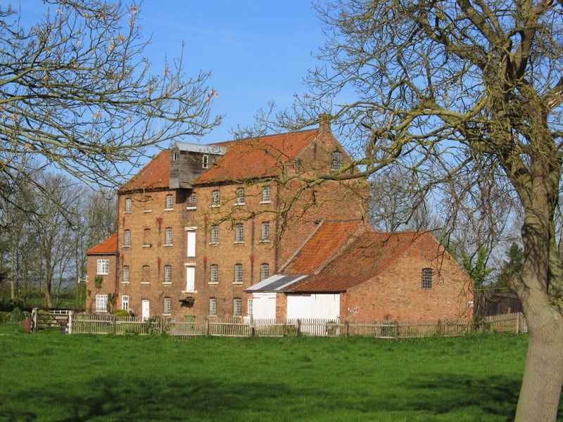 UK Wanderings: Fiskerton to Southwell and back