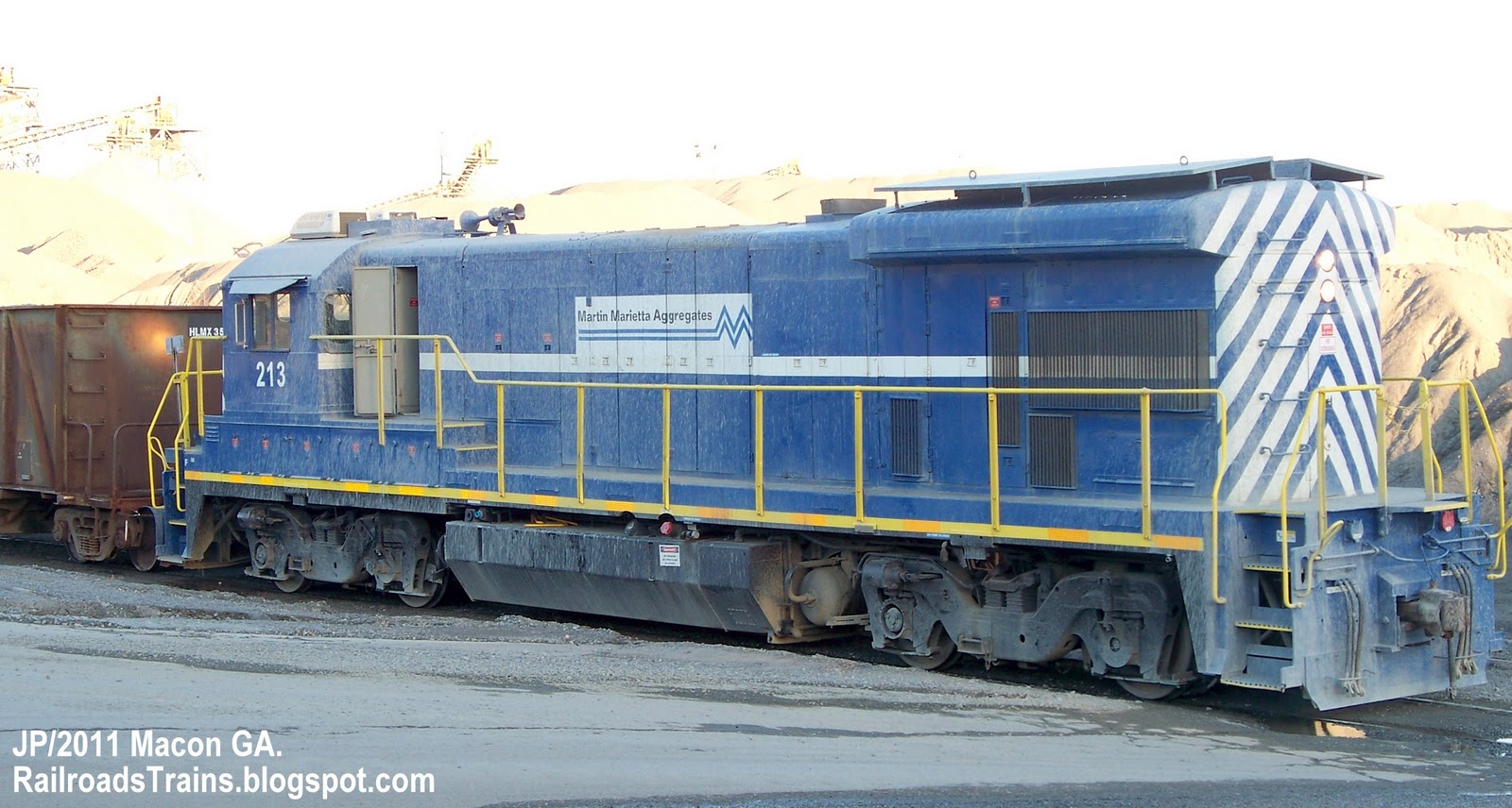 RAILROAD Freight Train Locomotive Engine EMD GE Boxcar BNSF,CSX,FEC ...