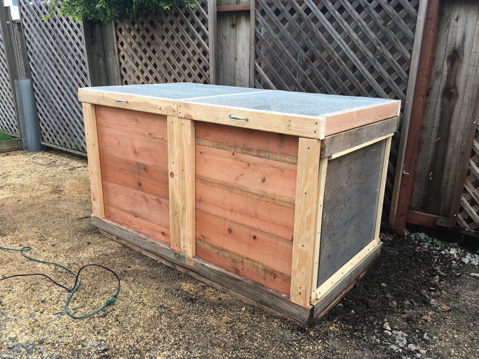 LoriBees Garden: Rat Update and a Compost Bin Retrofit