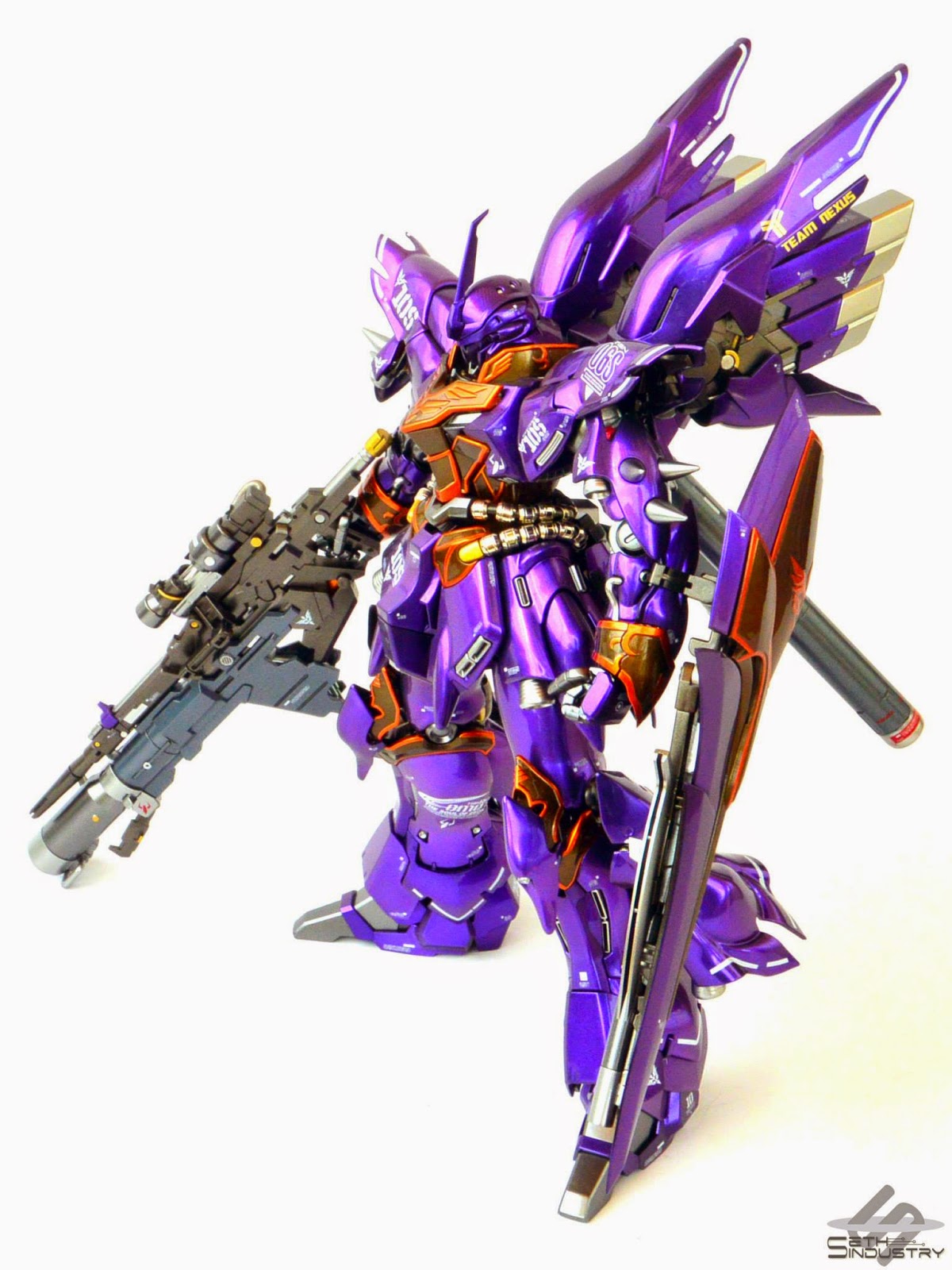 Custom Build: MG 1/100 MSN-06S Sinanju "Hybrid" + Full LED