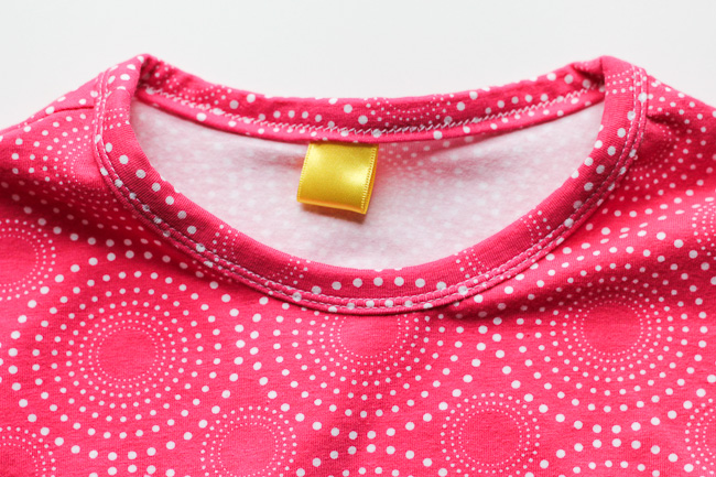 MODKIDBOUTIQUE: Tips & Tricks: Knit Neck Binding 3 Ways