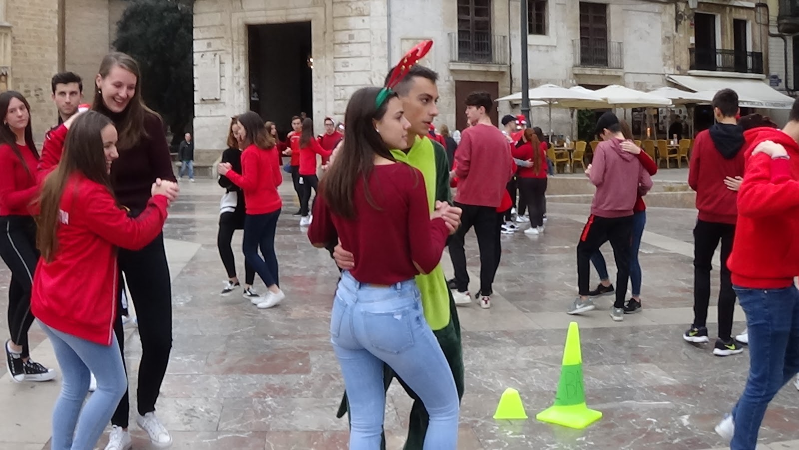 I.E.S. Sivera Font (Canals) : Educació Física : Seguim recordant