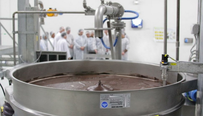 Barry Callebaut dan Garudafood Berkolaborasi Perluas Kemitraan Pasokan ... Barry Callebaut dan Garudafood Berkolaborasi Perluas Kemitraan Pasokan ...