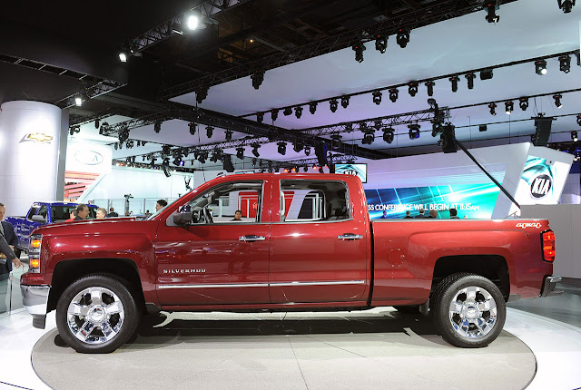 2014 Chevrolet Silverado and GMC Sierra show all their sides in Detroit ...