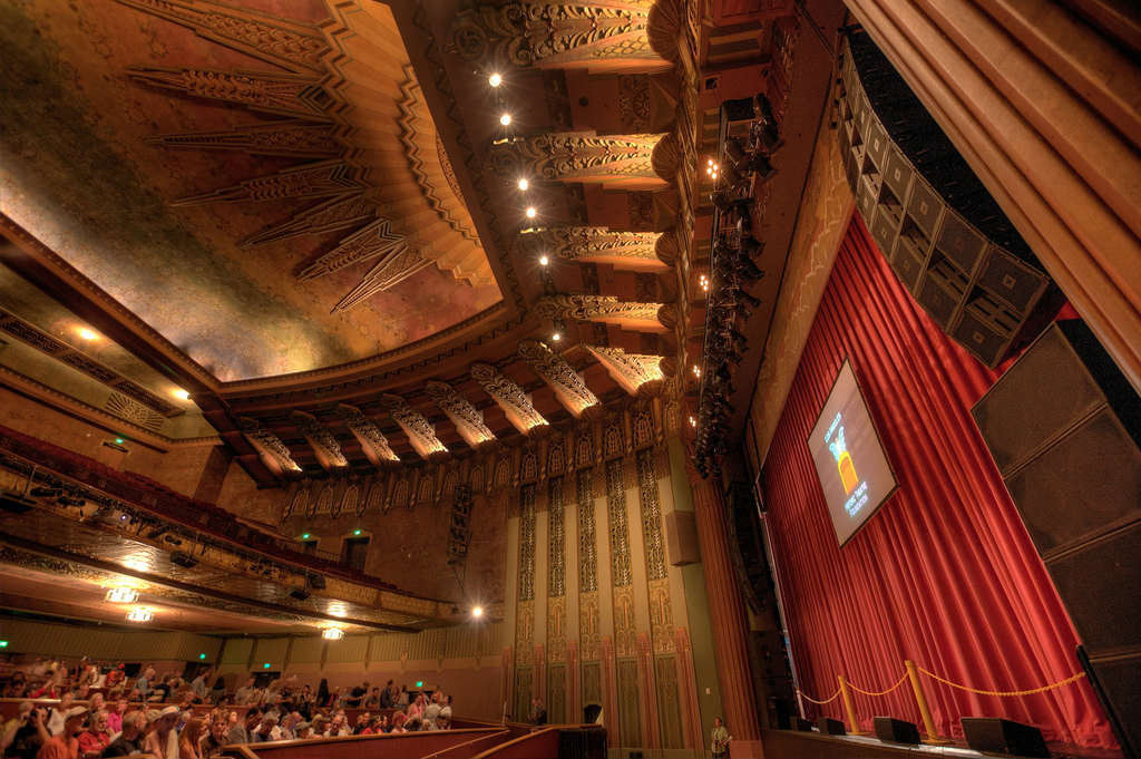 Los Angeles Theatres: Wiltern Theatre: auditorium