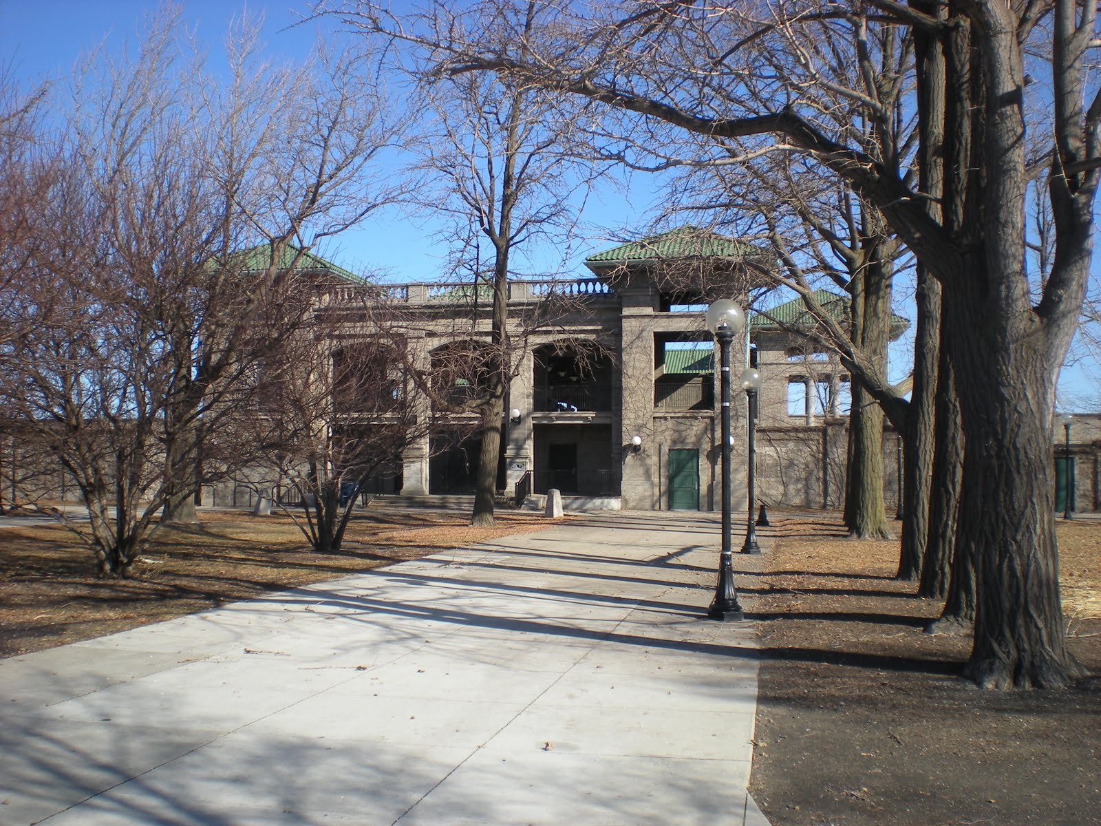Chicago Landmarks Tour 2010-2011: Trip 93: 63rd Street Bathing Pavilion