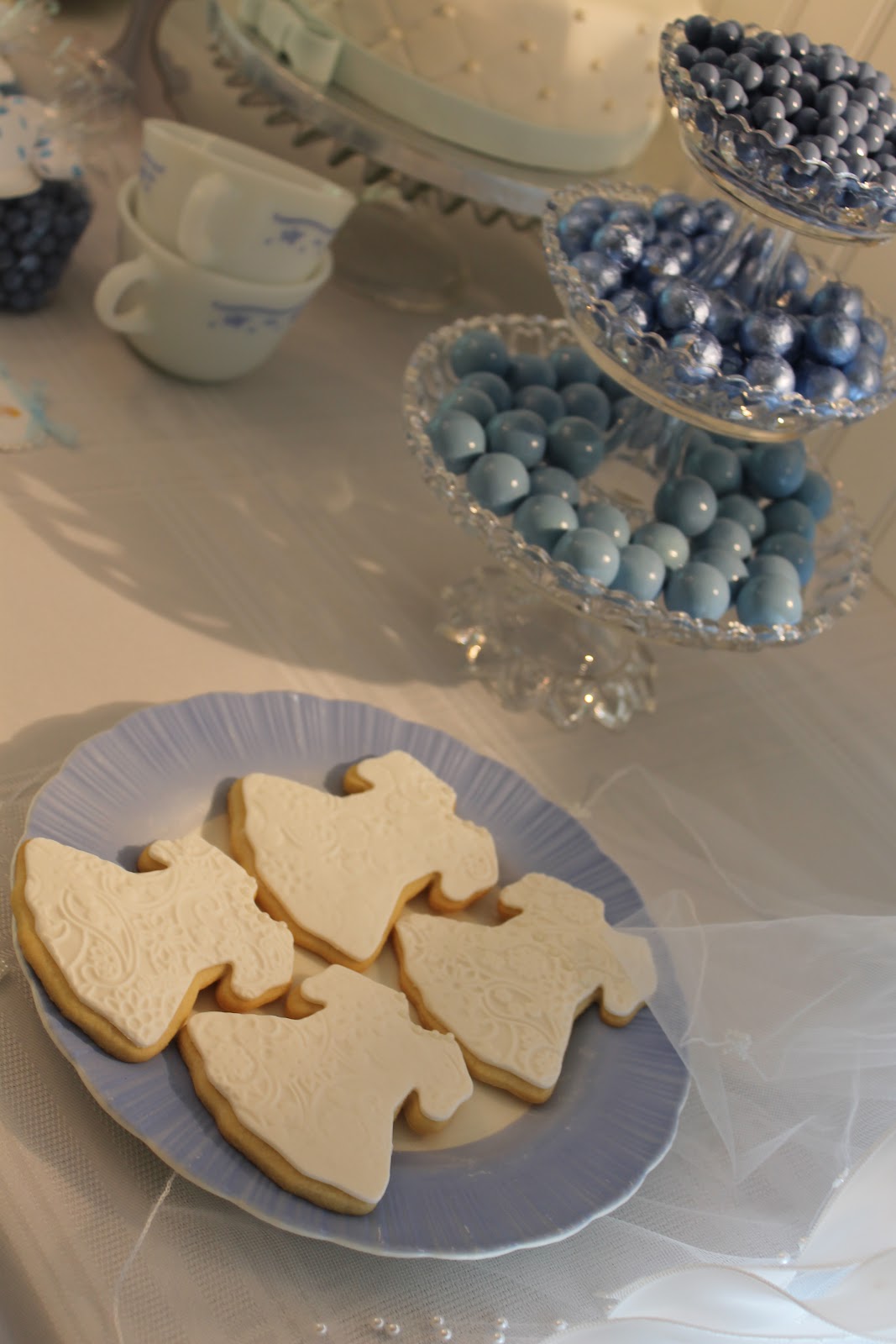 Decorate The Cake: First Communion Dessert Table