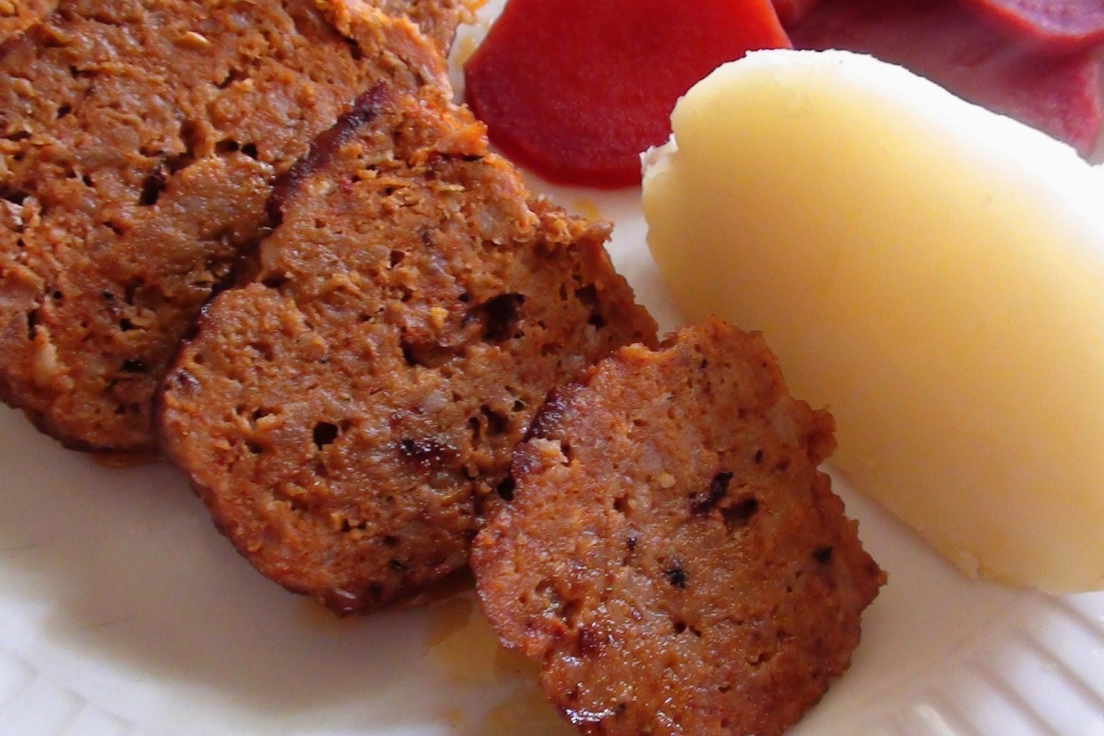 zsuzsa is in the kitchen: HUNGARIAN HOMEMADE SAUSAGE ROASTED - SÜLT ...