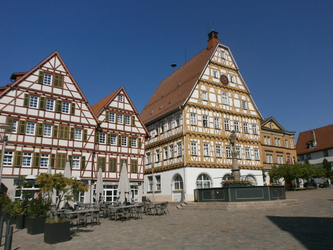 Wege in der Region Stuttgart: Altstadtrundgang in Leonberg, Teil 1 von 3