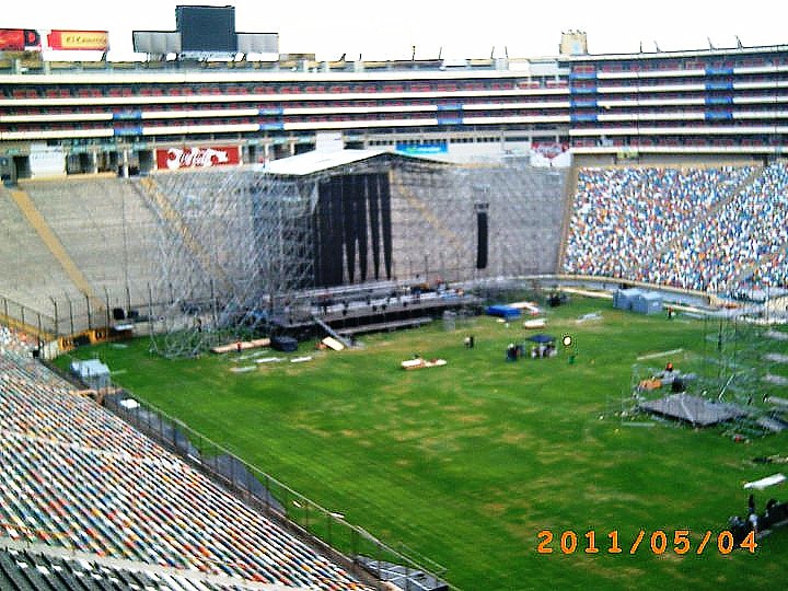 Estadio Monumental - Fotos preparativos para el Concierto de Paul ...