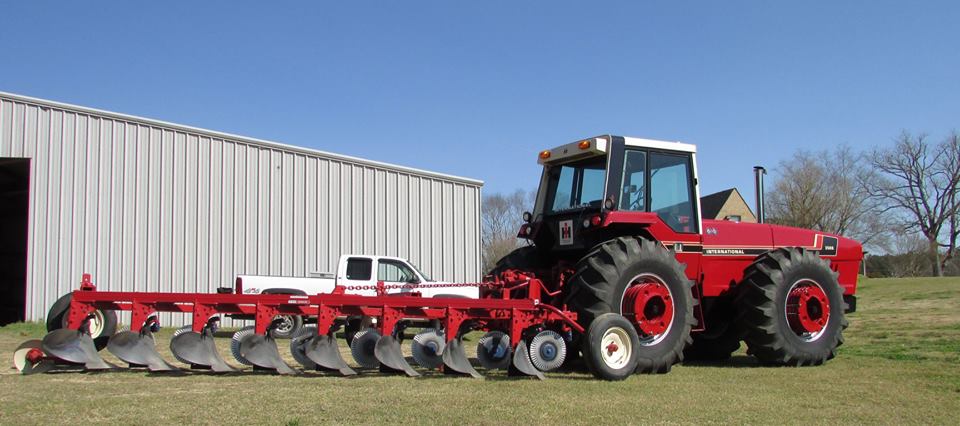 Industrial History: IH: 2+2 Tractor (Anteater)